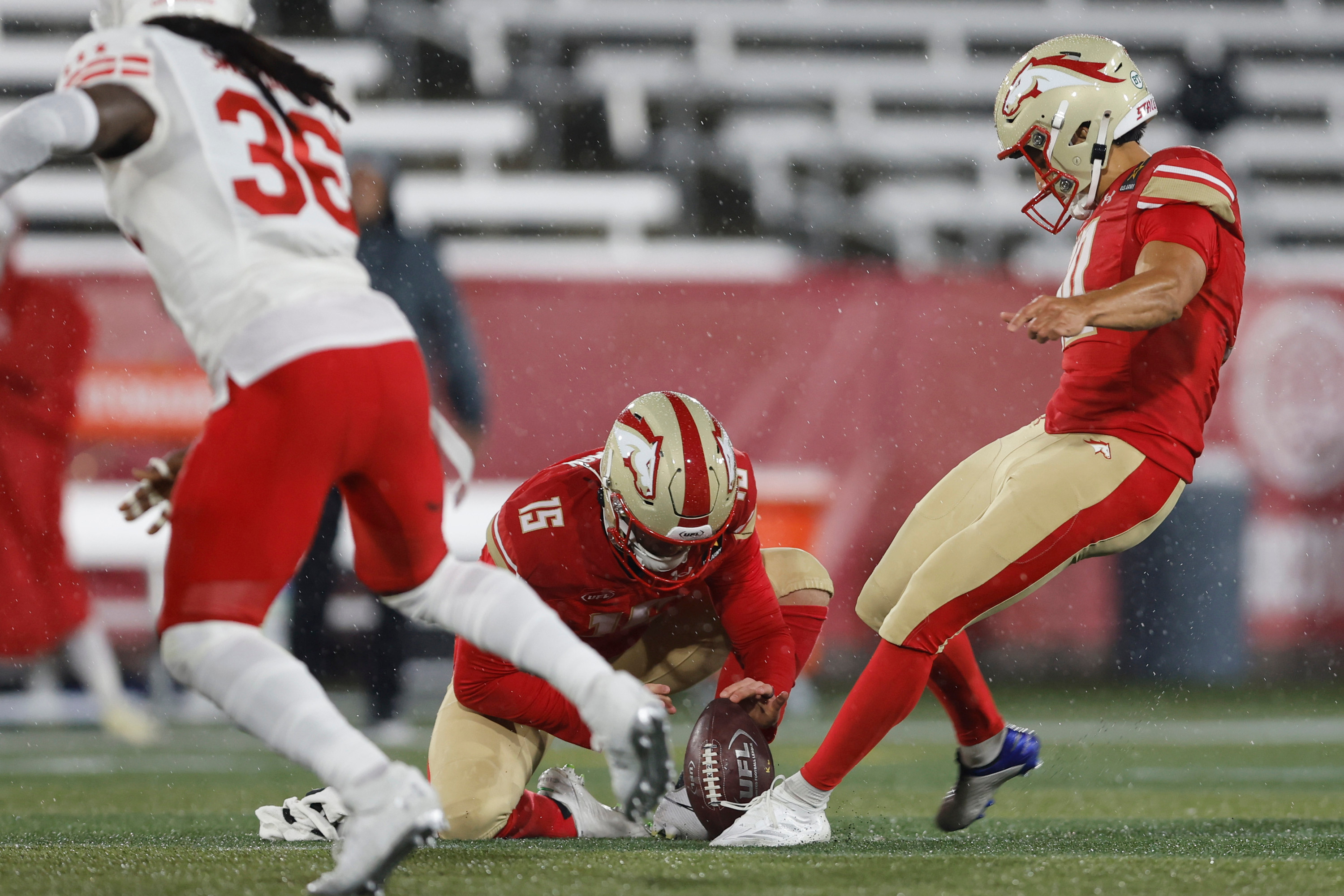 Stallions Stand the Rain As They Clinch Their Fourth Straight Victory