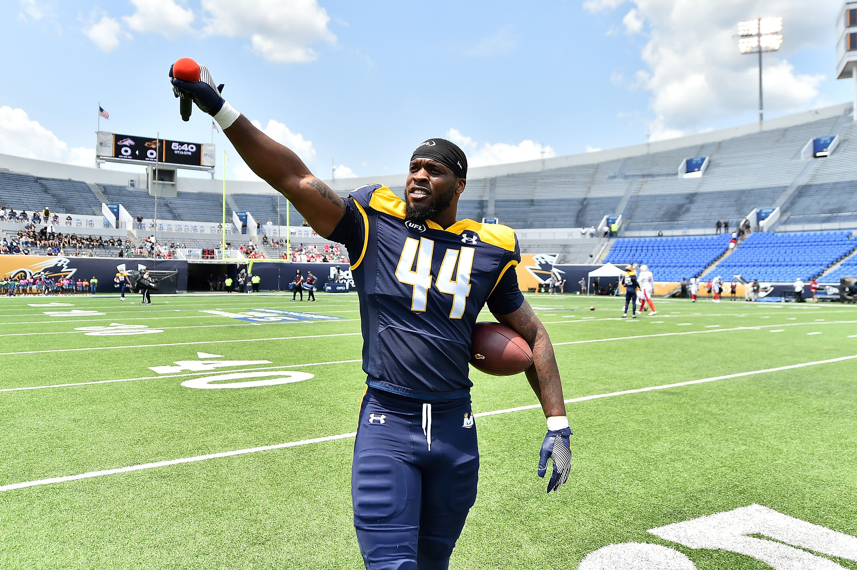 MEMPHIS SHOWBOATS DEFENSIVE END JAYLON ALLEN SIGNS WITH SAN FRANCISCO 49ers